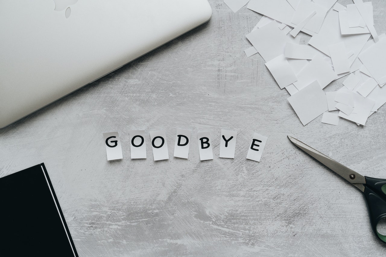 7 Tips for Saying Goodbye to Sentimental Belongings | Homes with Sabrina